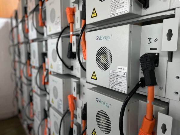 Grid scale battery storage: 4 key questions answered | GivEnergy